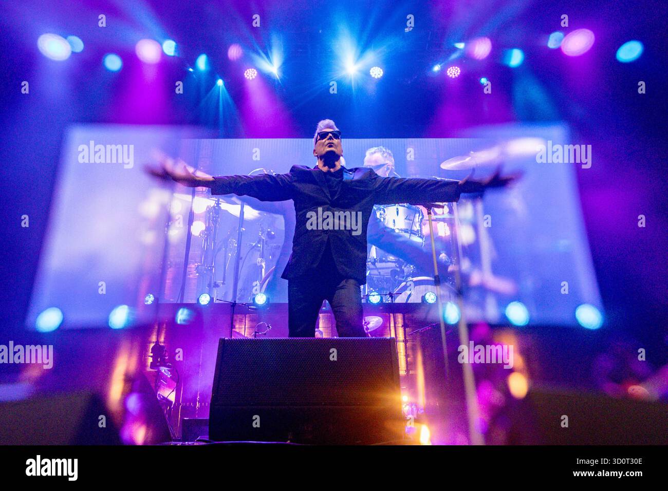 The singer Loquillo during his concert at the Movistar Arena, on ...