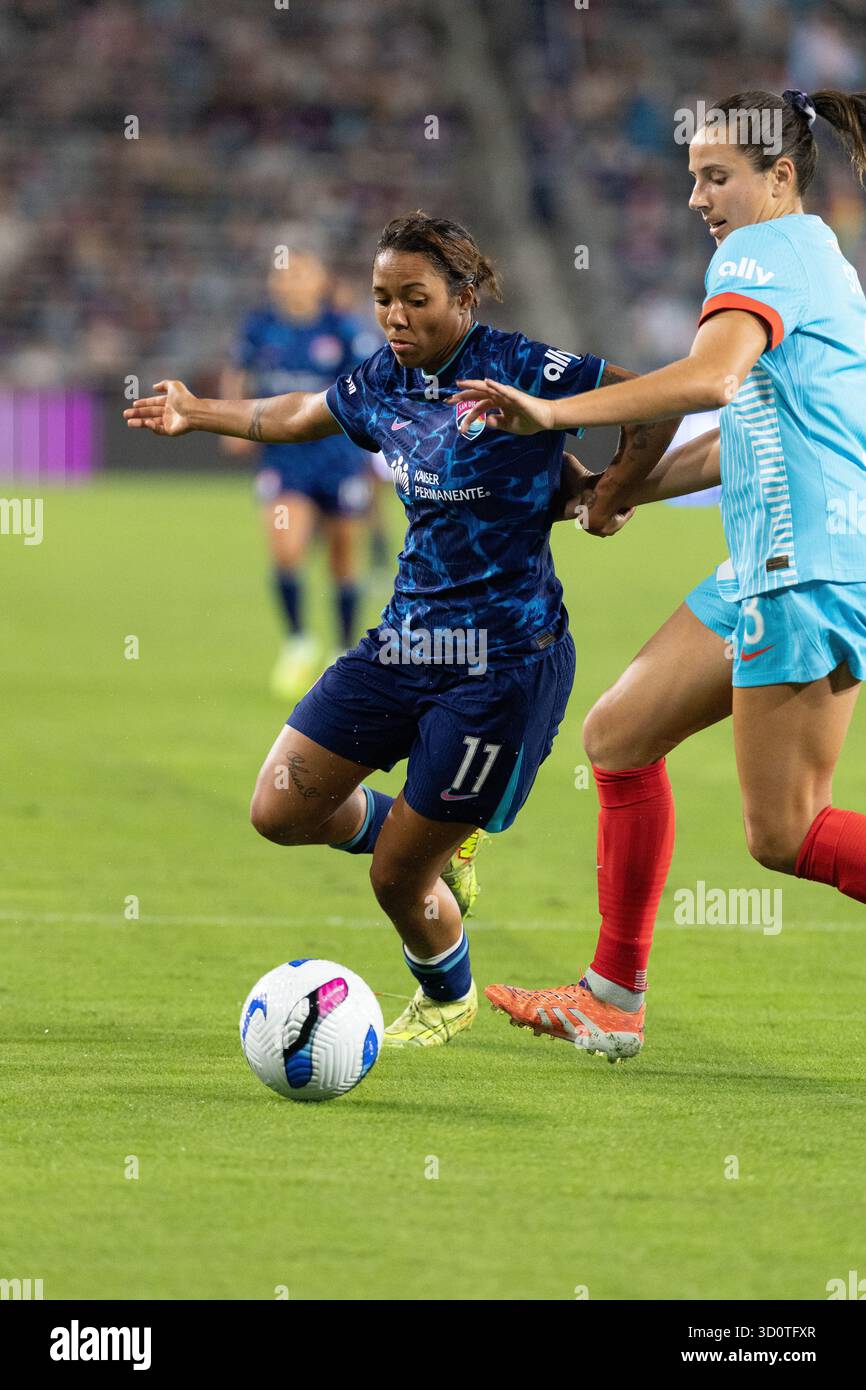SAN DIEGO, CA - OCTOBER 18: San Diego Wave Midfielder Gia Corley and ...