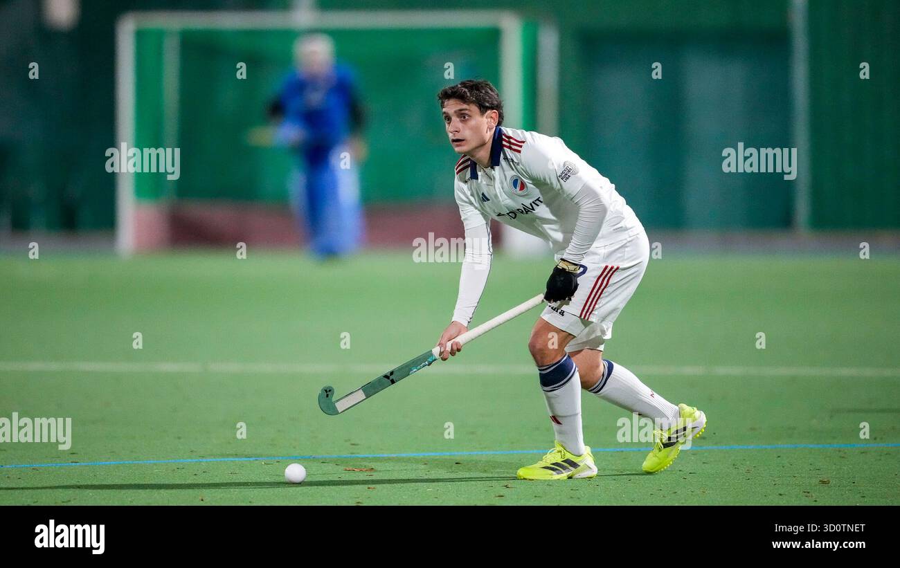 Erik Kleinlein (MHC, 12), am Ball, Freisteller, Ganzkörper, Einzelbild ...