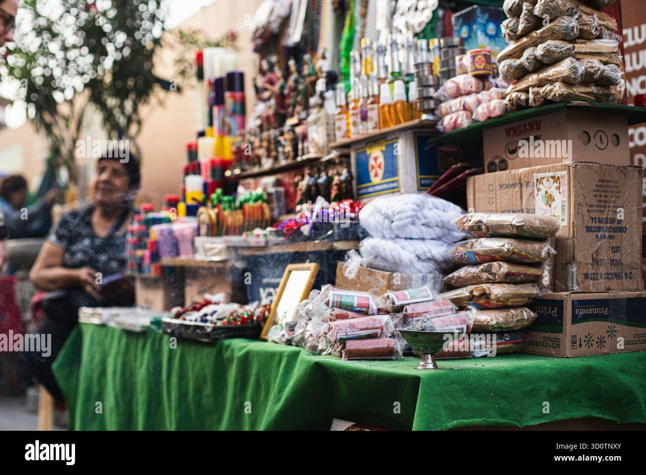 Religious goods hi-res stock photography and images - Alamy