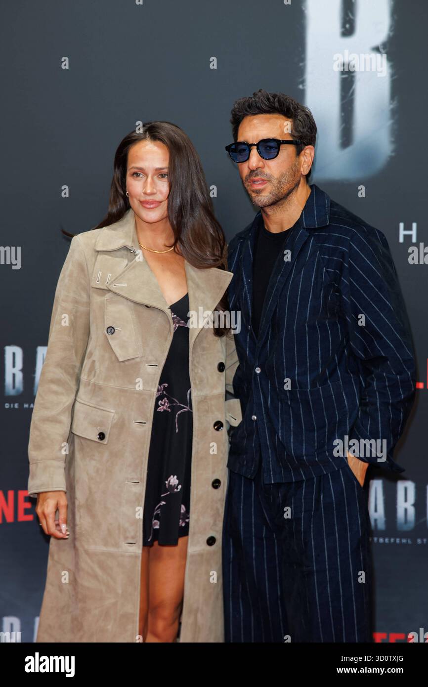 Premiere - BABO - Die Haftbefehl Story - Jessica Riso M Barek und Elyas M Barek bei der Premiere ...