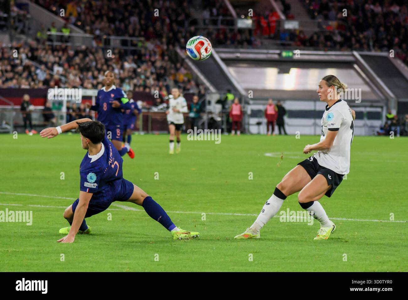 Düsseldorf, Deutschland 24. Oktober 2025: UEFA Nations League Women ...