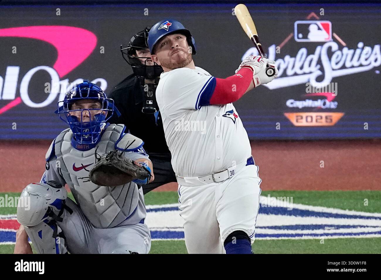 Toronto Blue Jays' Alejandro Kirk connects for a solo home run against ...