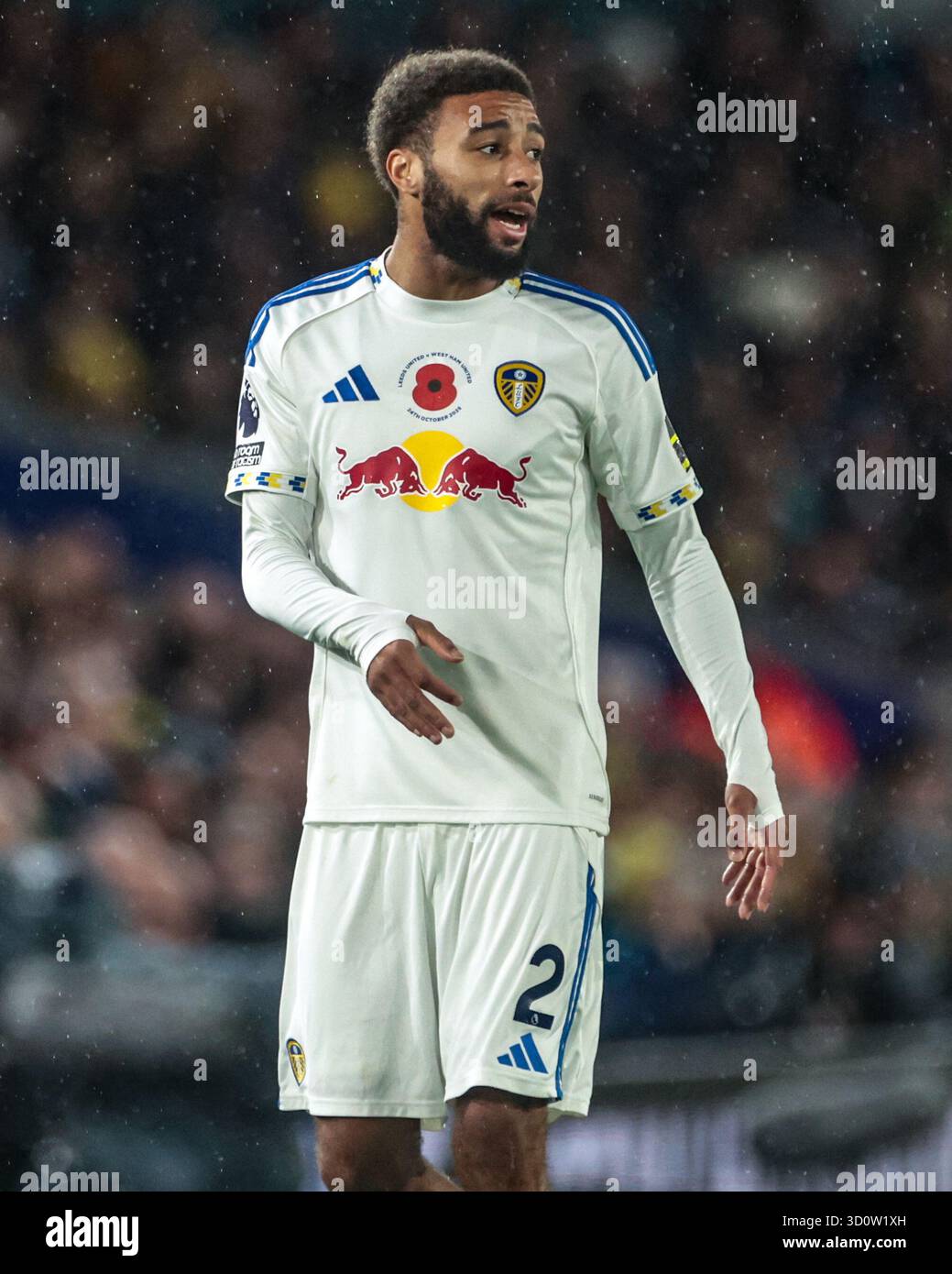 Jayden Bogle of Leeds United during the Premier League match Leeds ...