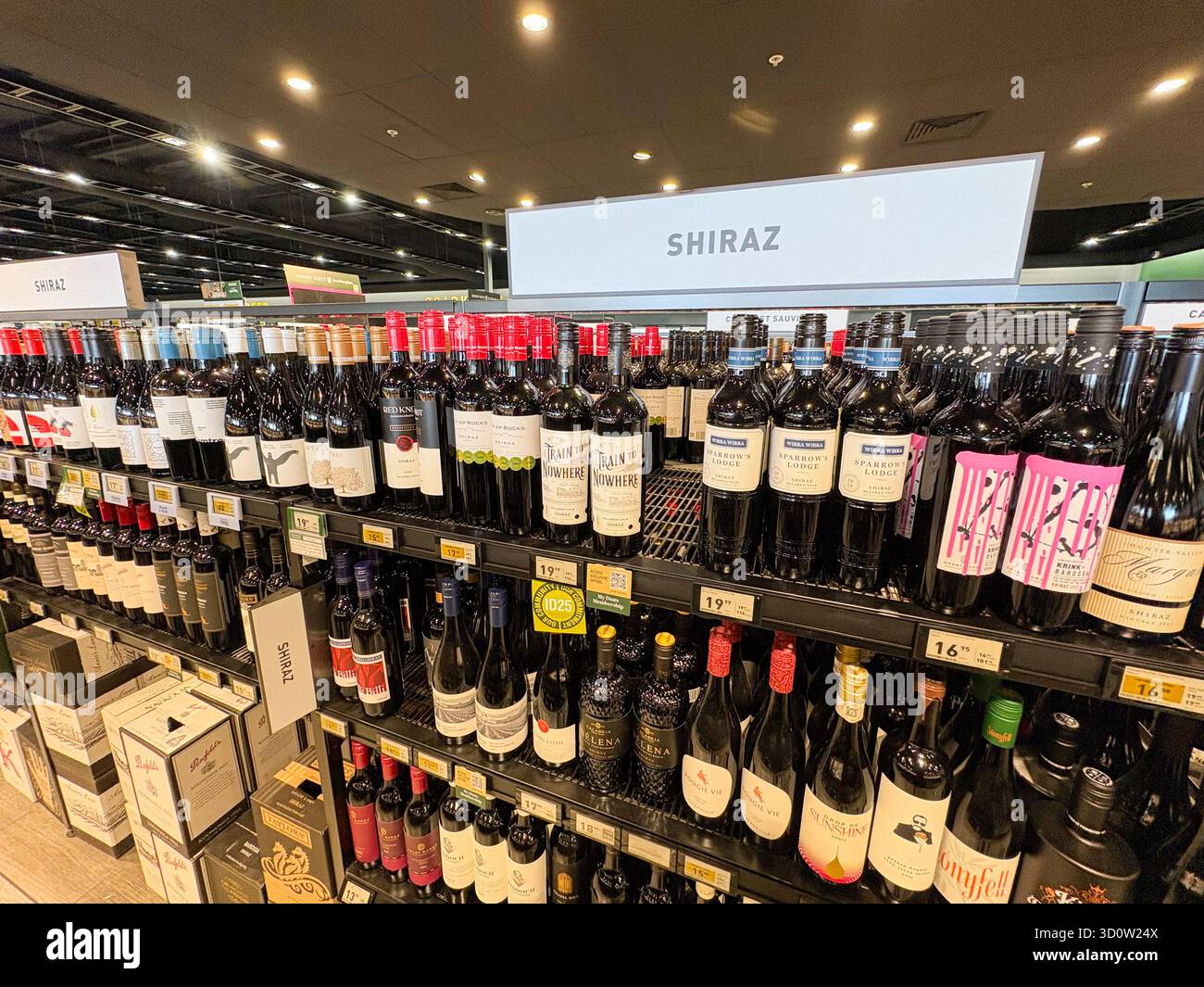 Australian Red shiraz wines for sale in Dan Murphys wine bottleshop off ...