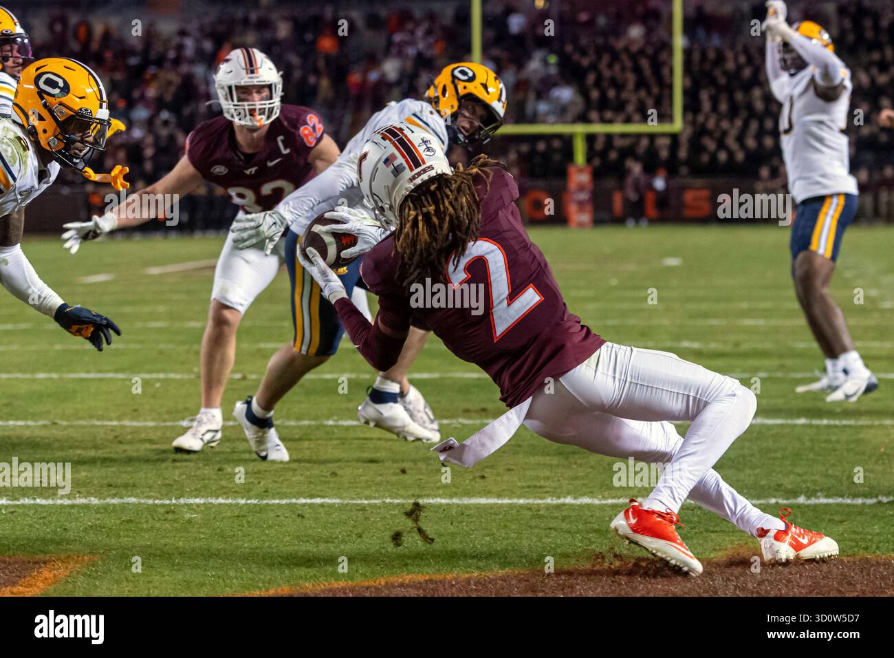Virginia Tech wide receiver Takye Heath (2) catches the ball for a ...