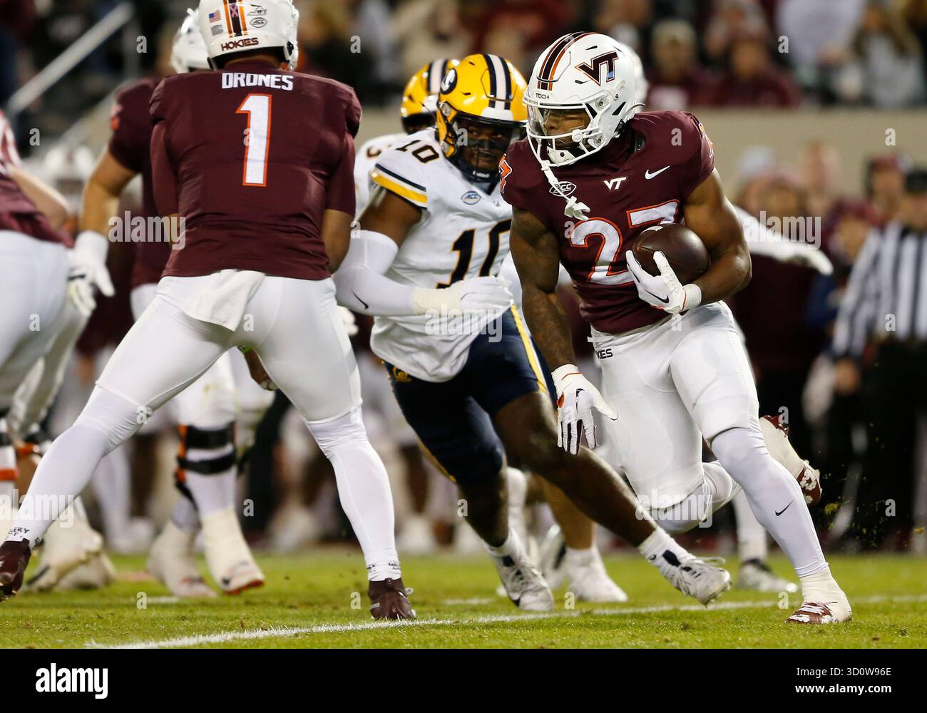 BLACKSBURG, VA - OCTOBER 24: Virginia Tech Hokies quarterback Kyron ...