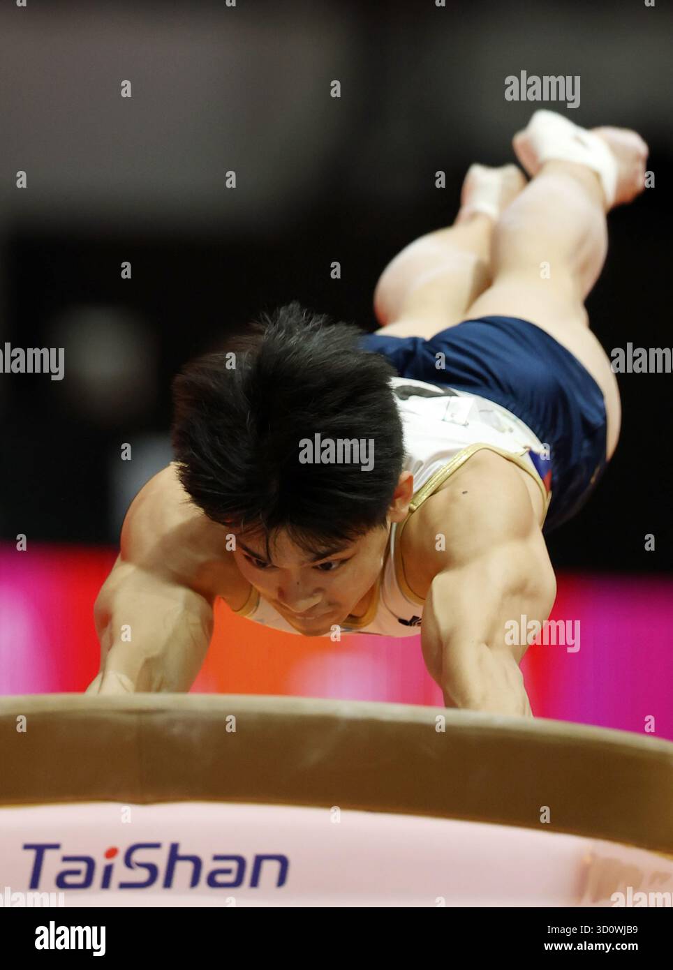 Carlos Edriel YULO of Philippines competes in the men's vault final ...