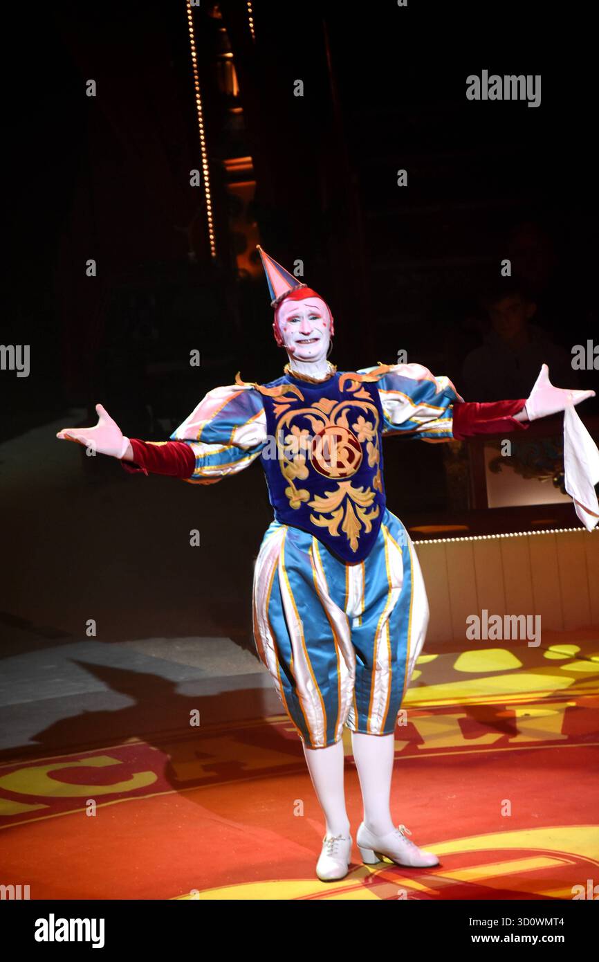 Roncalli-Gens Weiss Clown Muenchen 2410.2025 Werksviertel Muenchen ...