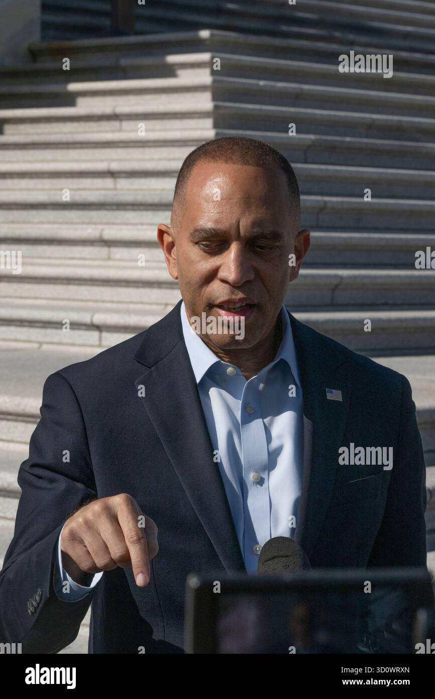 United States House Minority Leader Hakeem Jeffries (Democrat of New ...