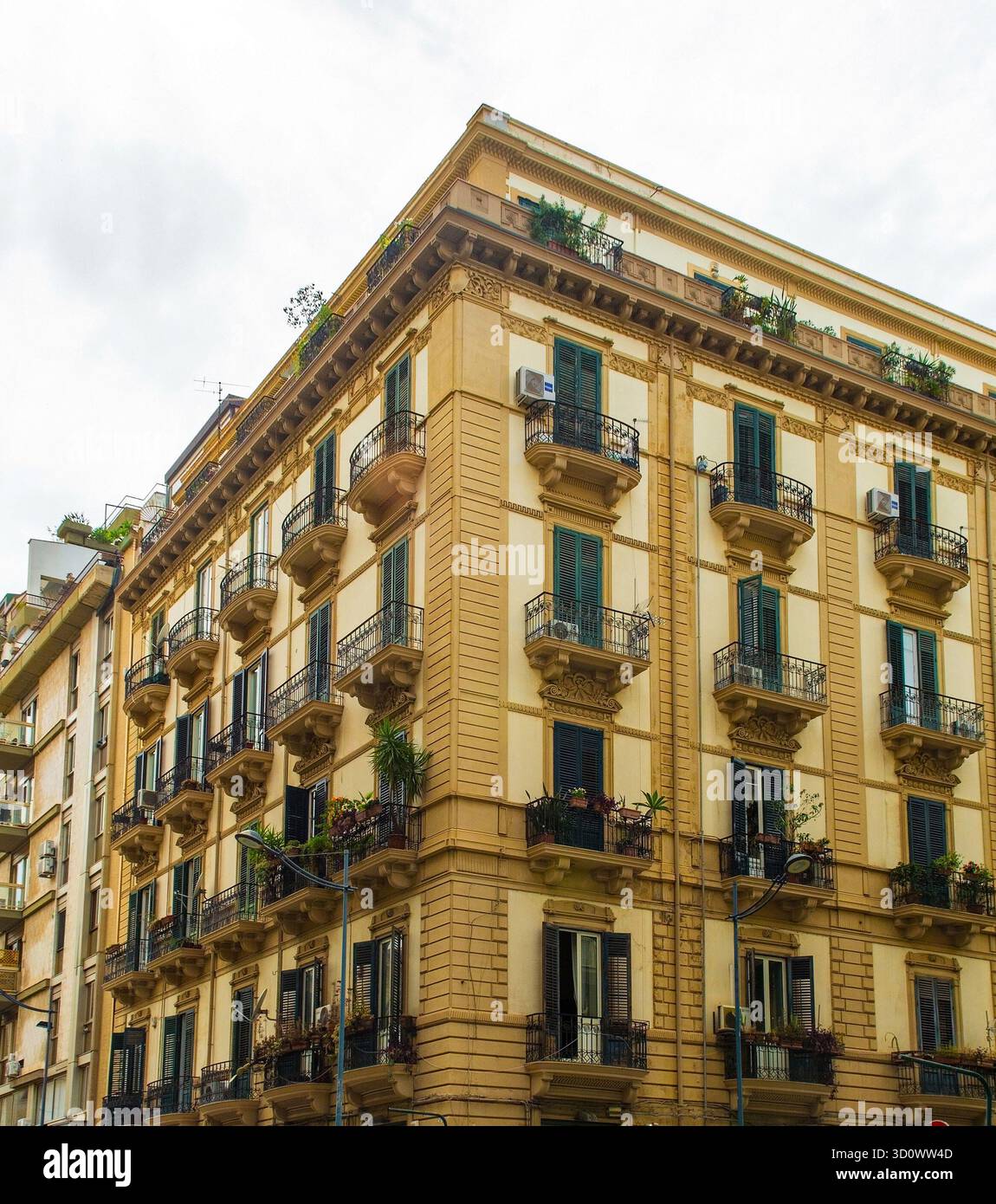 A building in Palermo's elegant Politeama district, Sicily, Italy ...