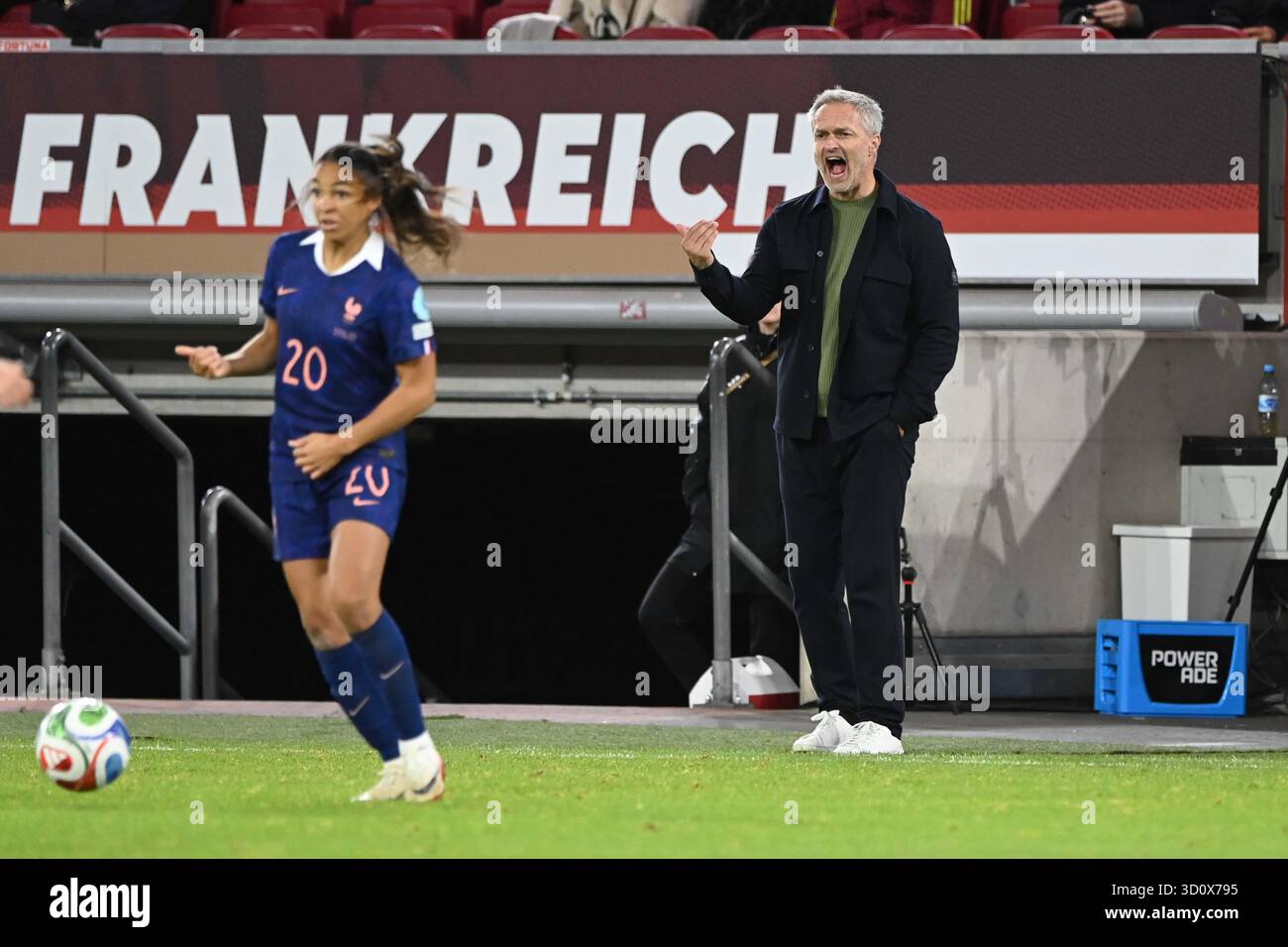National coach Christian WUECK (Wuck, GER), women, gesture ...