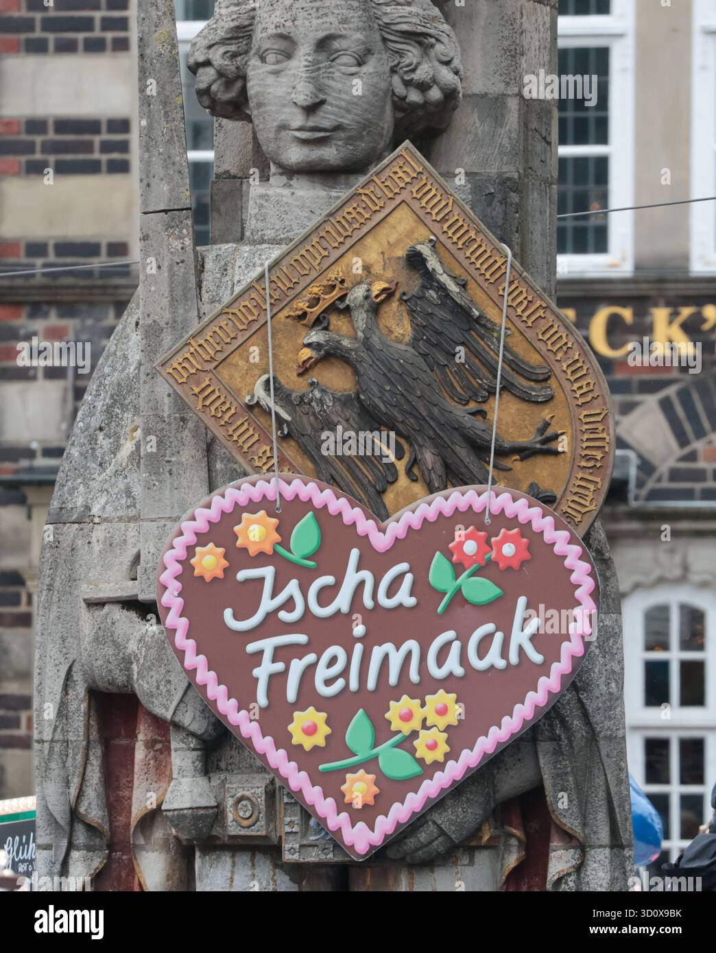 25 October 2025, Bremen: Bremen's Roland wears a heart with the ...