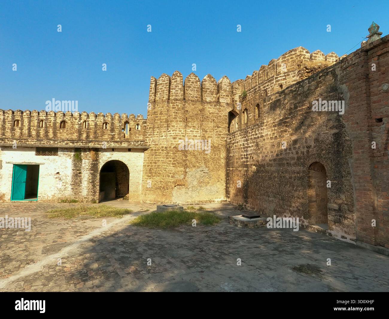 Sangni fort hi-res stock photography and images - Alamy