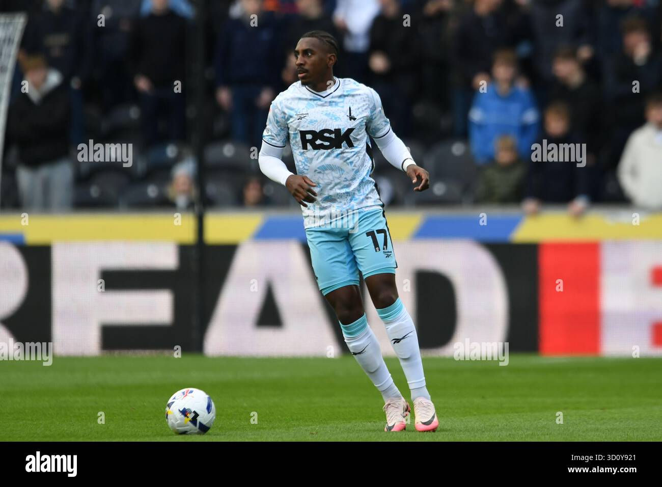 Hull, England. 25th Oct 2025. Amari'i Bell during the Sky Bet EFL ...