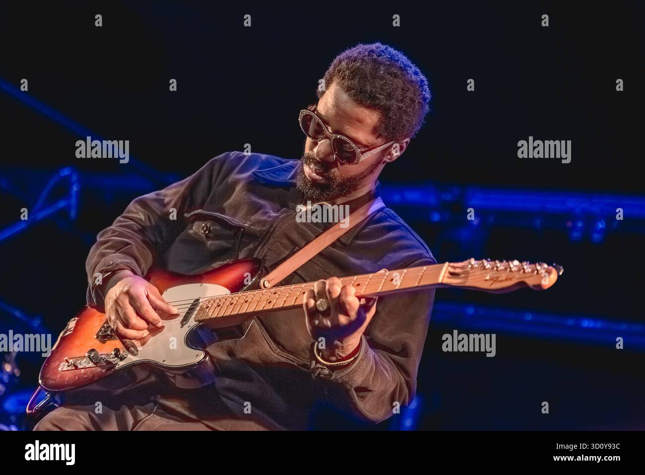 Curtis Harding play the guitar during the Music Concert CURTIS HARDING - EU/UK Tour 2025 on ...