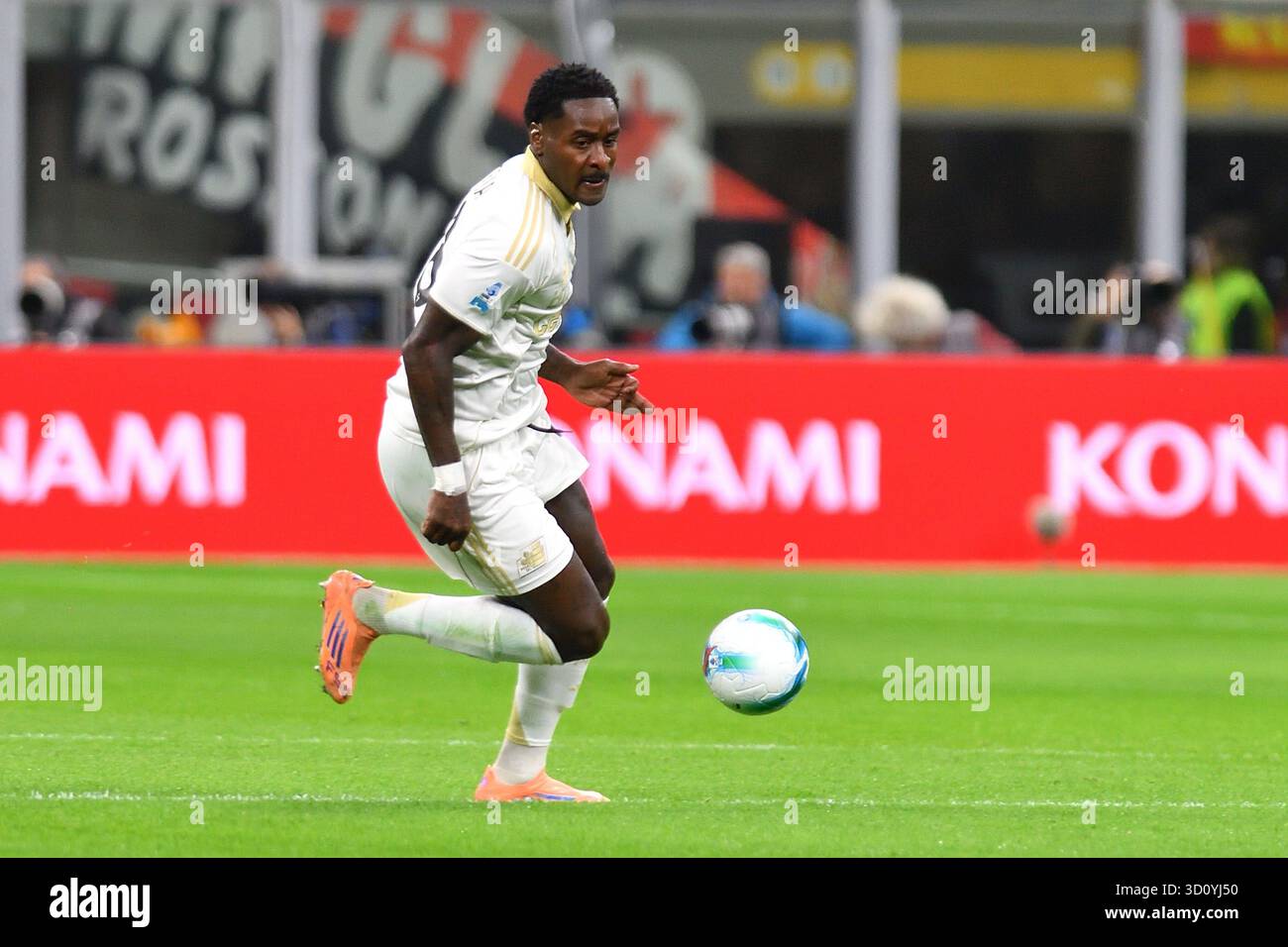 M'Bala Nzola (Pisa) during AC Milan vs Pisa SC, Italian soccer Serie A match in Milan, Italy ...