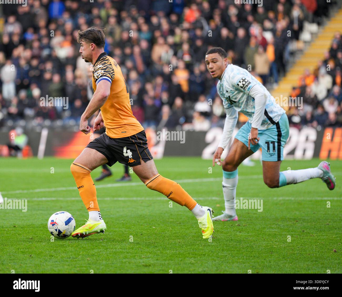HULL, UK. 25th October 2025. EFL Championship Football League: Hull ...