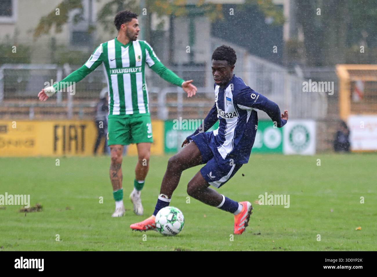 Boris Mamuzah Lum (21, Hertha BSC II). Fu?ball, Regionalliga Nordost ...