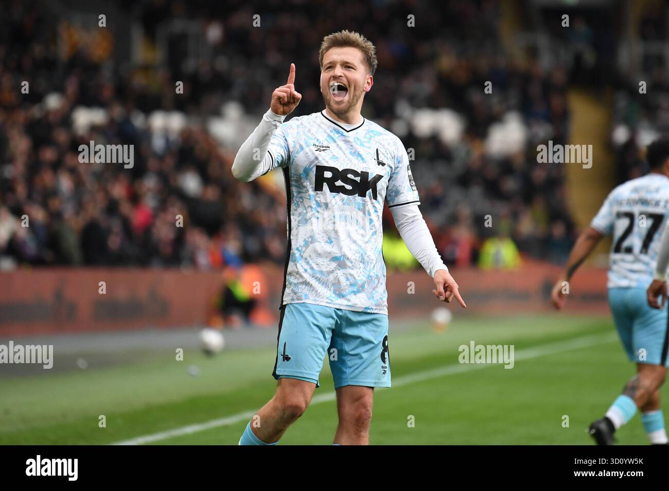Hull, England. 25th Oct 2025. Luke Berry celebrates after scoring ...