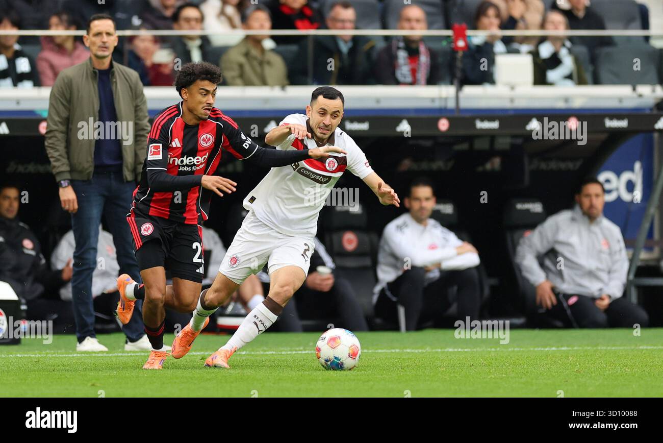 from left: Nathaniel Brown, Manolis Saliakas (St. Pauli) Frankfurt ...
