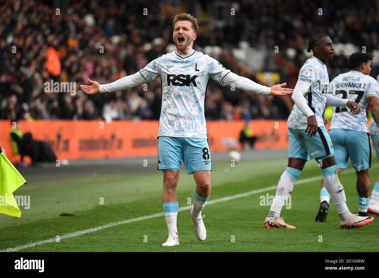 Hull, England. 25th Oct 2025. Luke Berry celebrates after scoring ...