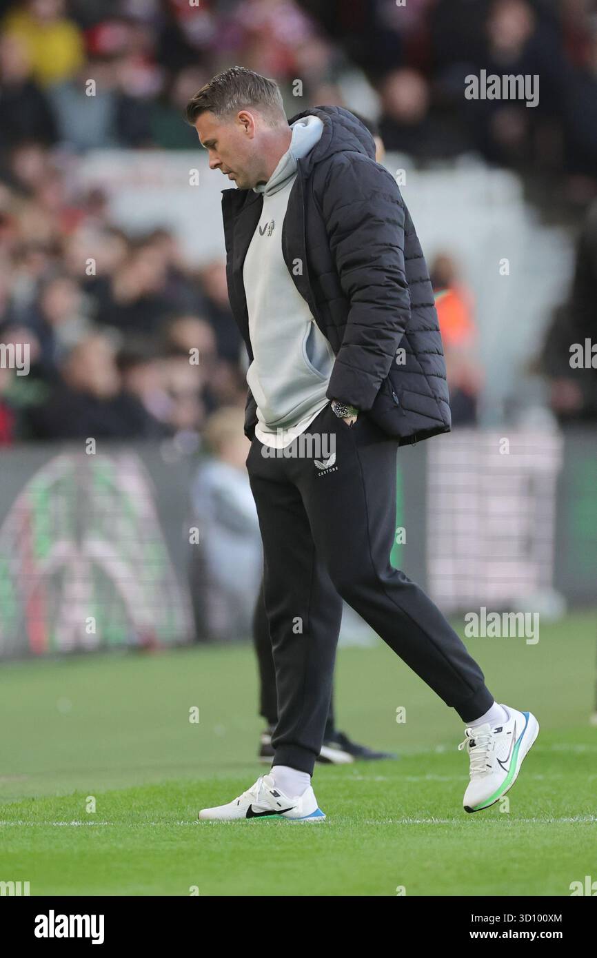 Middlesbrough manager Rob Edwards on the touchline during the Sky Bet ...