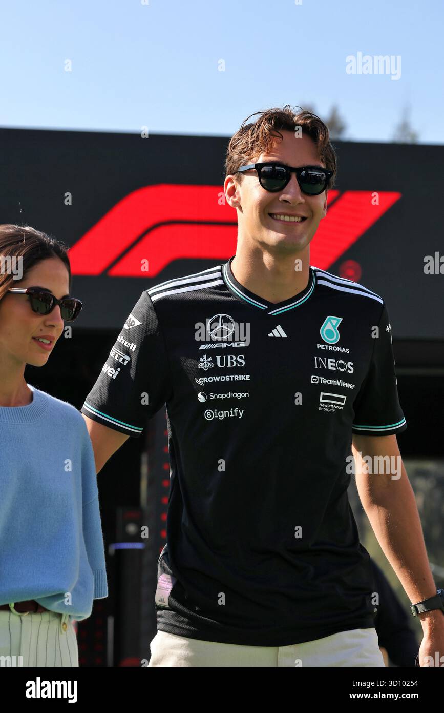 George Russell (GBR) Mercedes AMG F1 with his girlfriend Carmen Montero ...