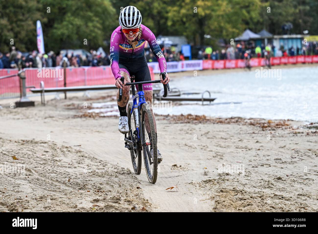 Belgian Laura Verdonschot pictured in action during the elite women's ...