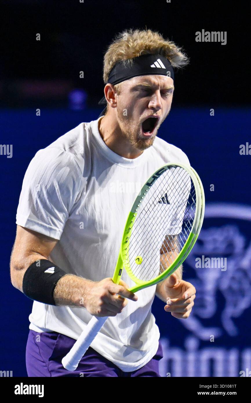 Spain's Alejandro Davidovich Fokina reacts against France's Ugo Humbert ...