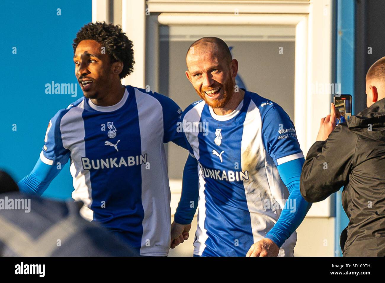 Joe Garner of Oldham Athletic celebrates scoring his side's second goal ...