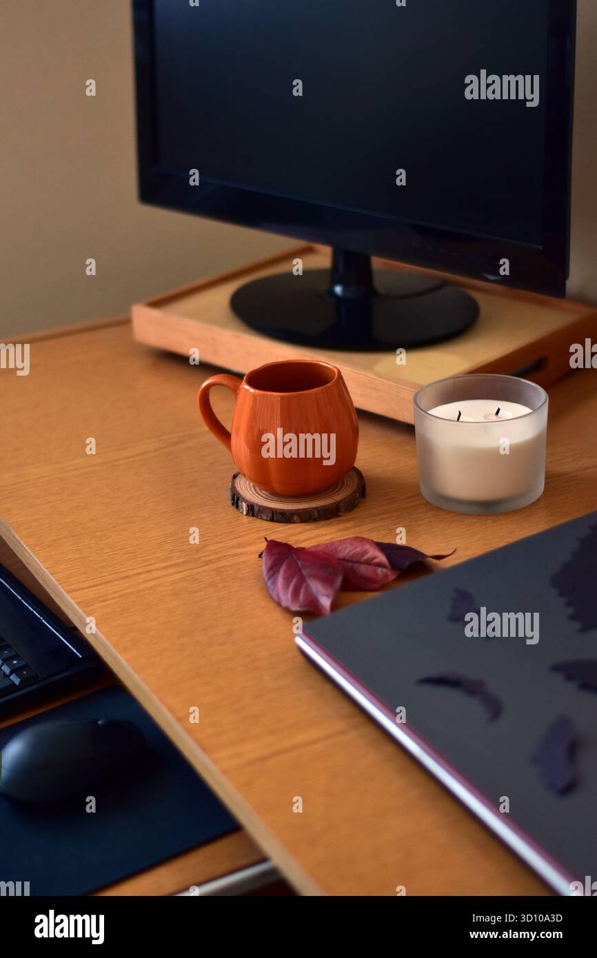Office festive hi-res stock photography and images - Alamy