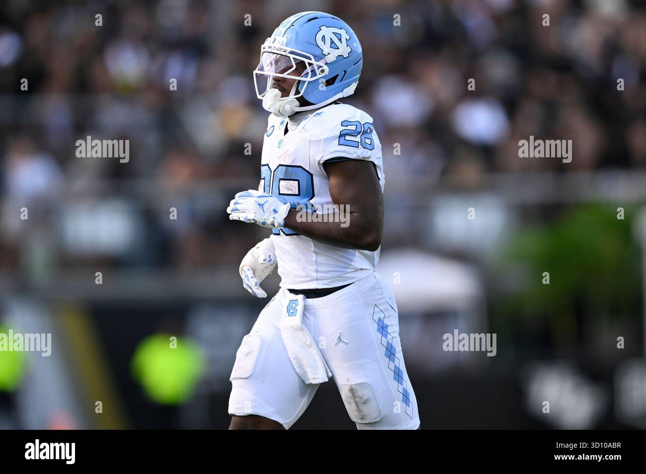North Carolina running back Benjamin Hall (28) runs during the first ...