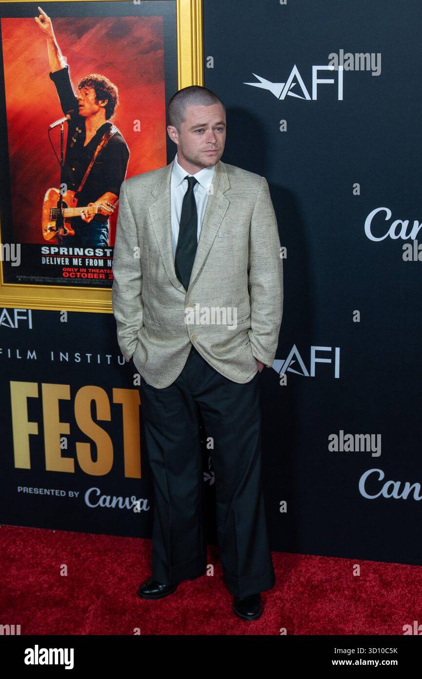 Harrison Sloan Gilbertson arrives on the red carpet of Springsteen ...