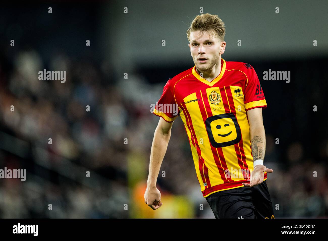 Mechelen's Mathis Servais pictured in action during a soccer match ...