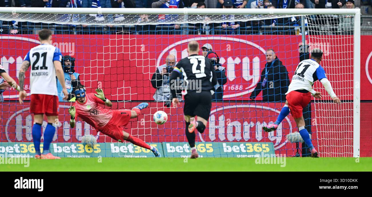 Goalkeeper Kamil Grabara (Wolfsburg) saves penalty kick from Ransford ...