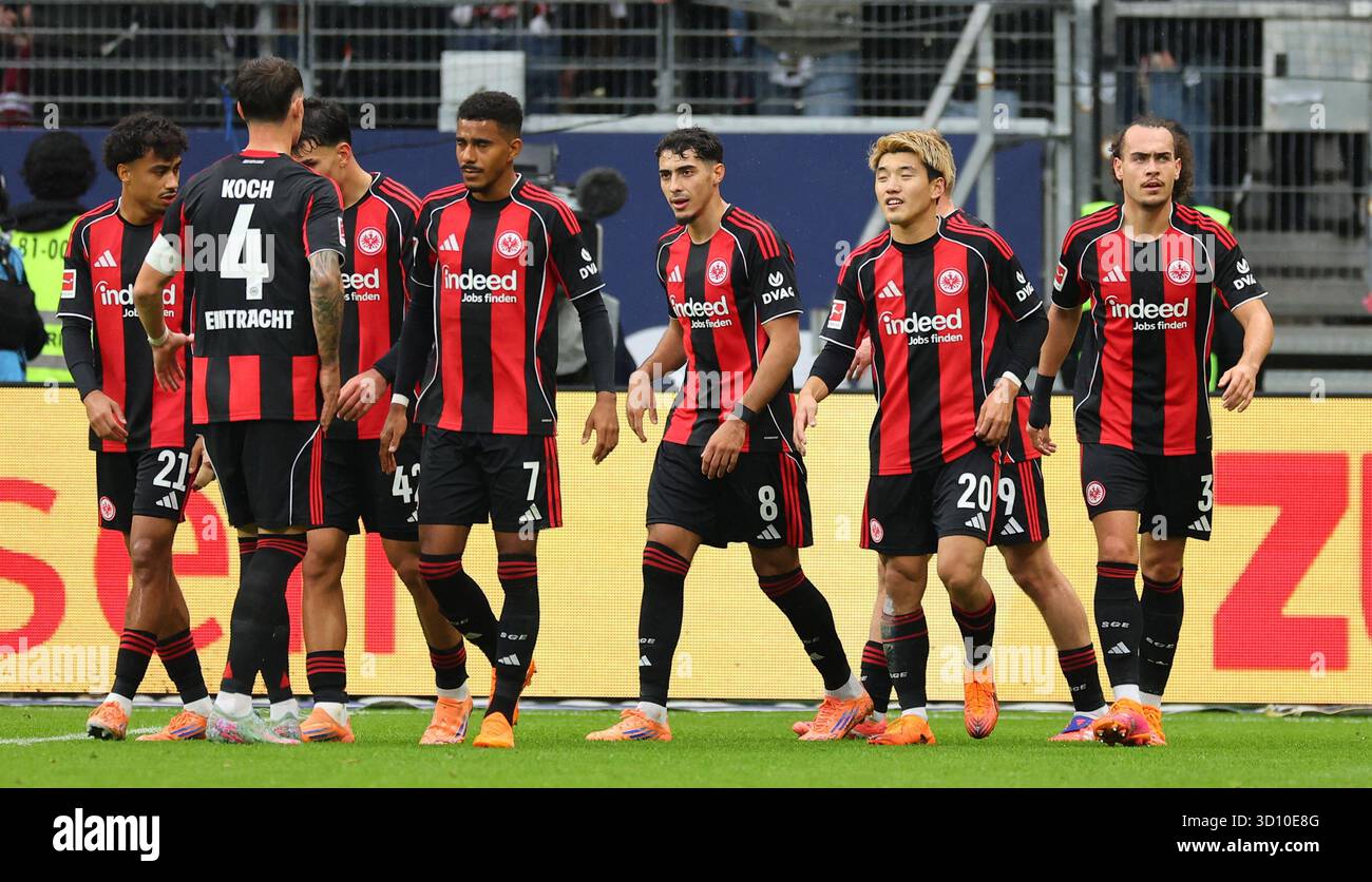1:0 Goal, celebration, from left Nathaniel Brown, Robin Koch, Can Uzun ...