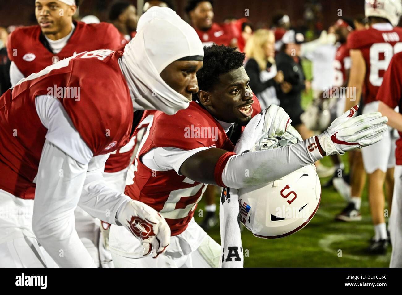 PALO ALTO, CA - OCTOBER 18: Stanford Cardinal defensive back Sam Neely ...