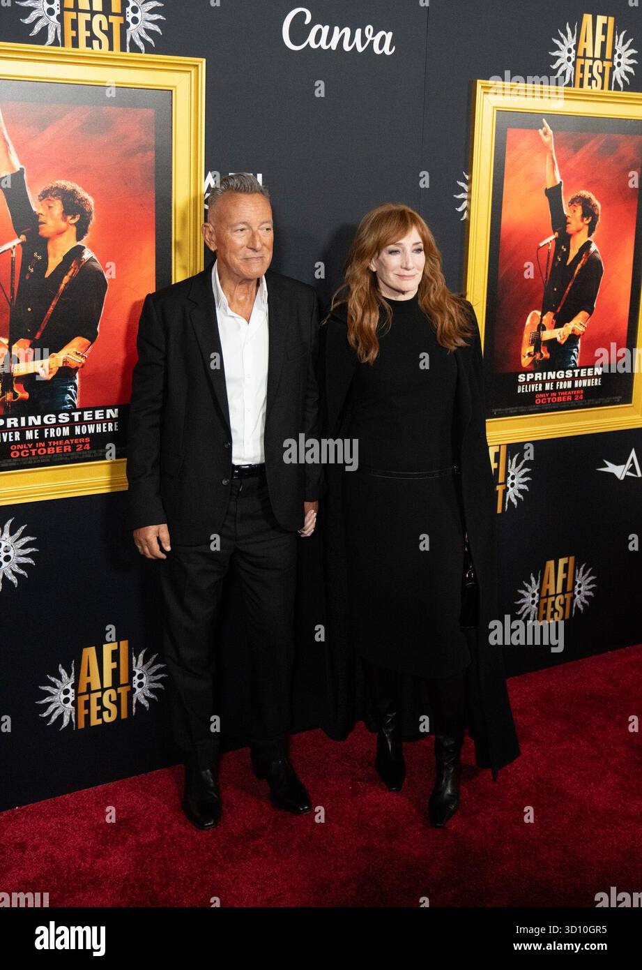 Bruce Springsteen and Patti Scialfa arrive on the red carpet of ...