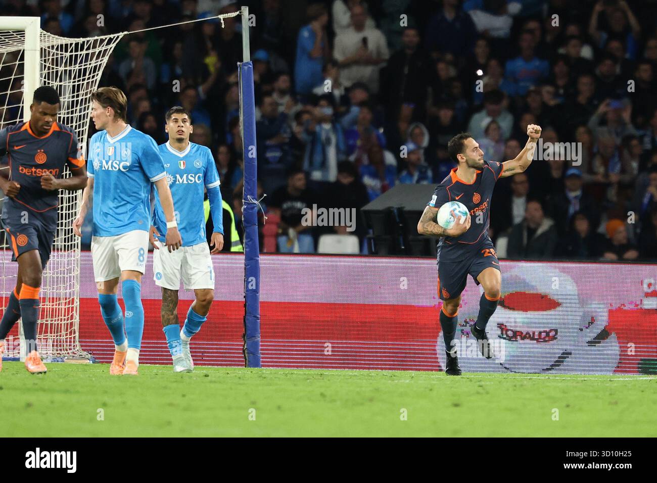 Hakan Calhanoglu of FC Internazionale celebrates after scoring the goal ...