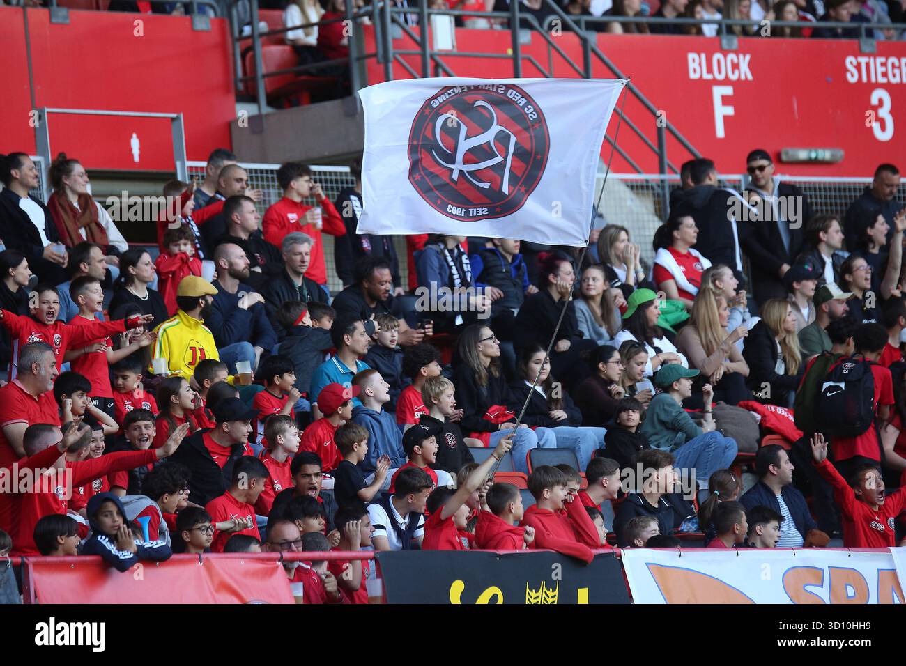 VIENNA, AUSTRIA - MAY 20: Red Star Penzing fans during the Sport Riss ...