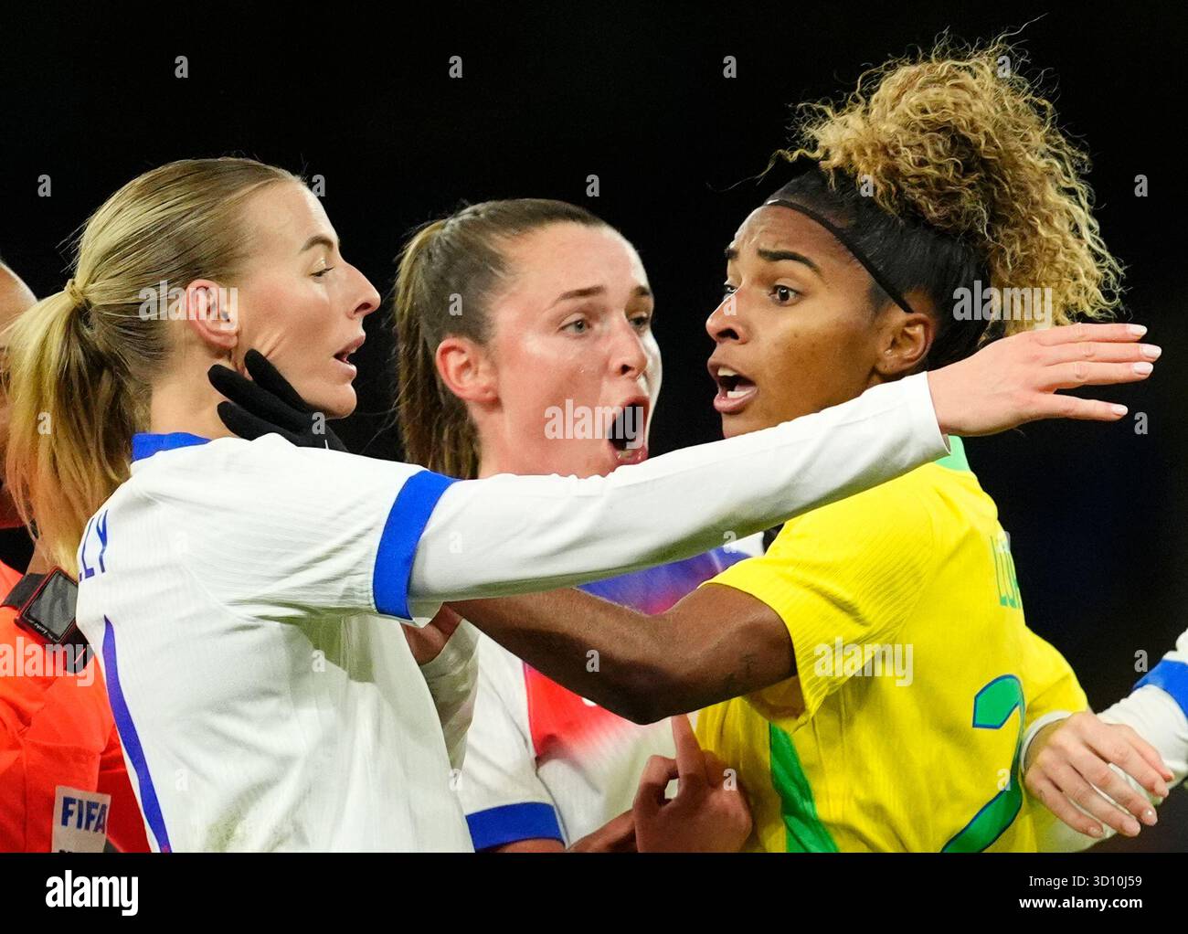 Tempers fray between England's Chloe Kelly and Brazil's Luany during ...