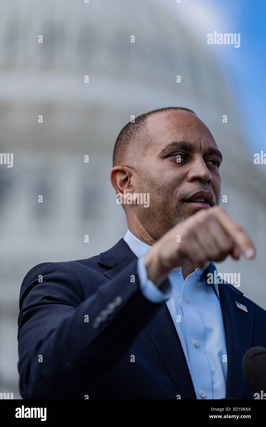 United States House Minority Leader Hakeem Jeffries (Democrat of New ...