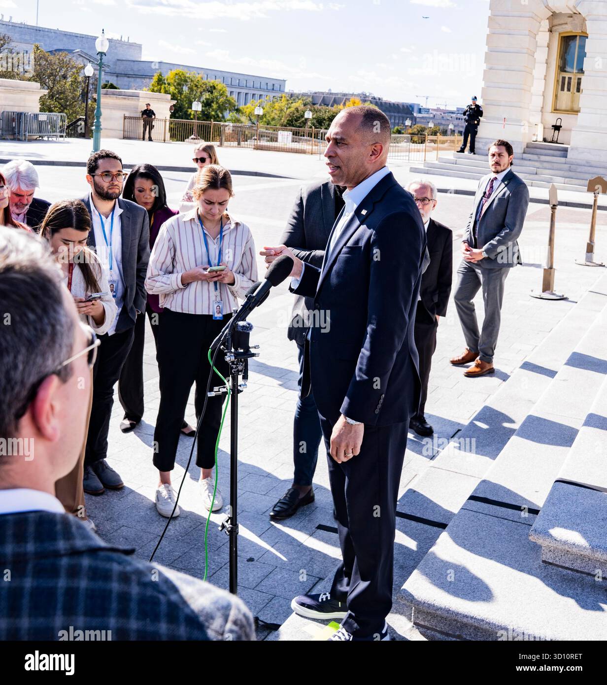 United States House Minority Leader Hakeem Jeffries (Democrat of New ...