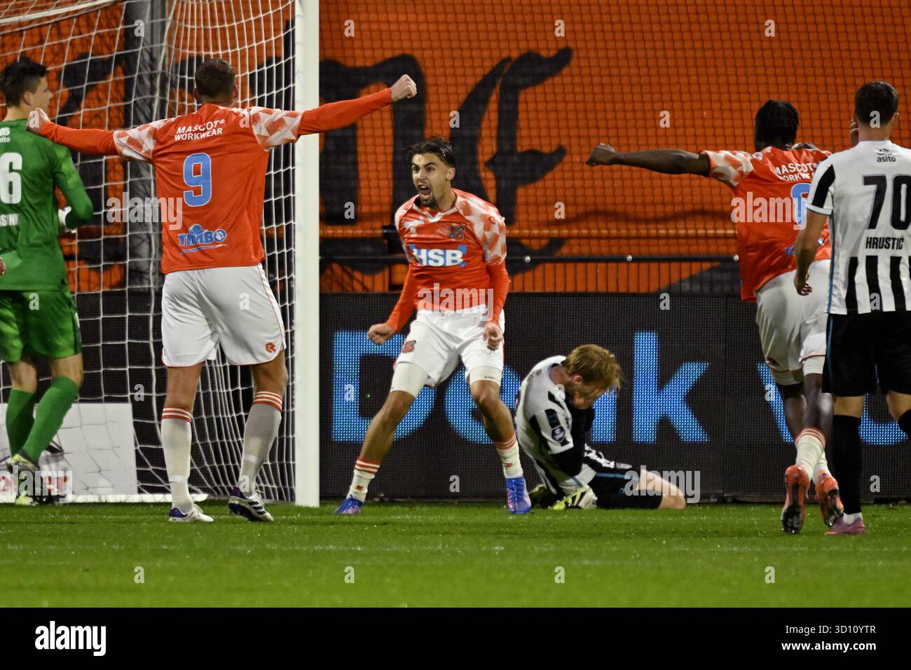 VOLENDAM - FC Volendam's Nordin Bukala scores the 1-0 during the Dutch ...