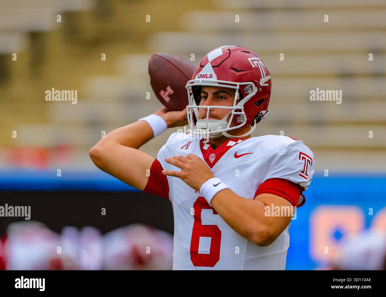 October 25, 2025:.Temple Owls quarterback Evan Simon (6) throwing the ...