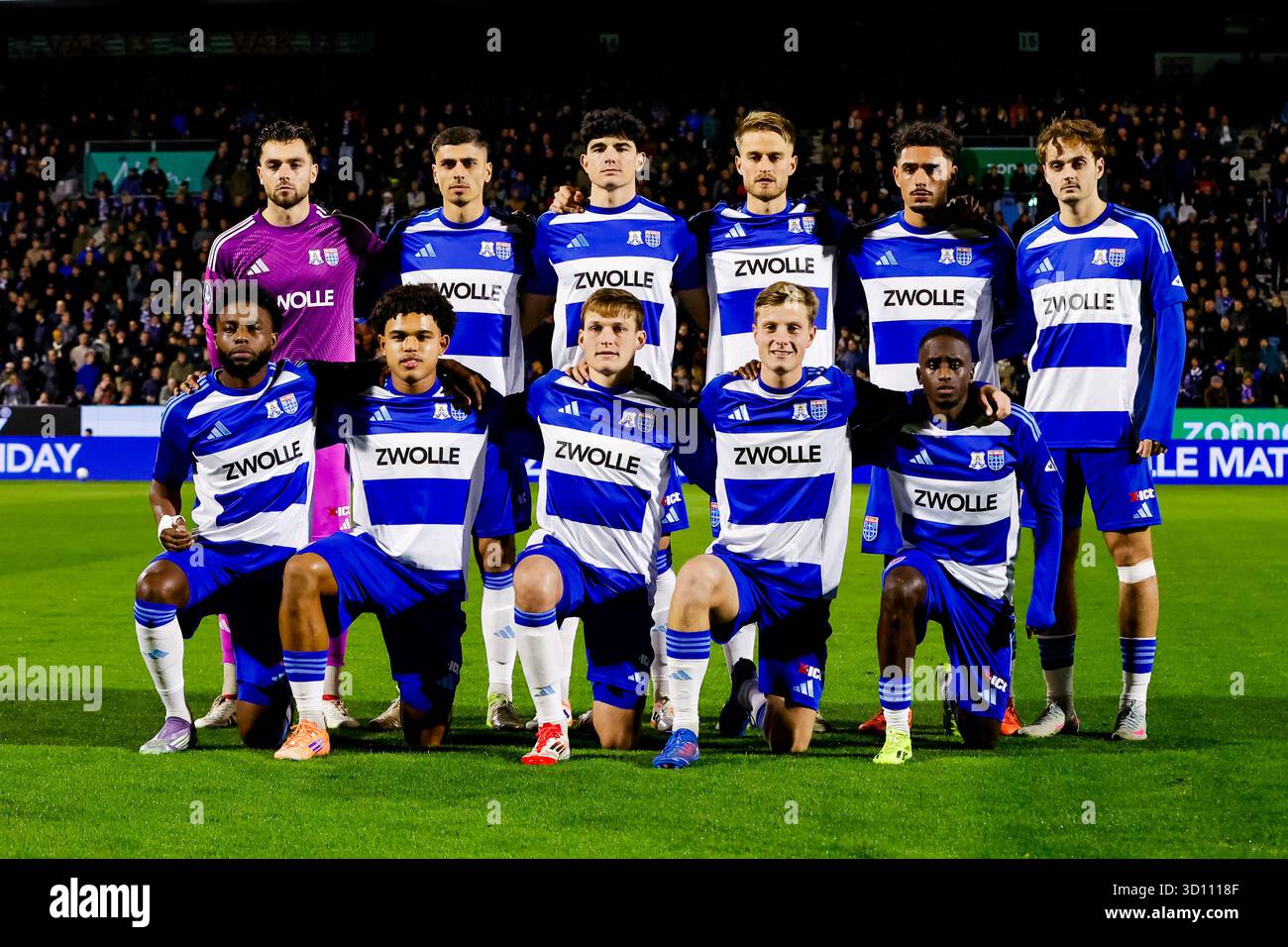 Zwolle - Goalkeeper Jasper Schendelaar of PEC Zwolle, Koen Kostons of ...