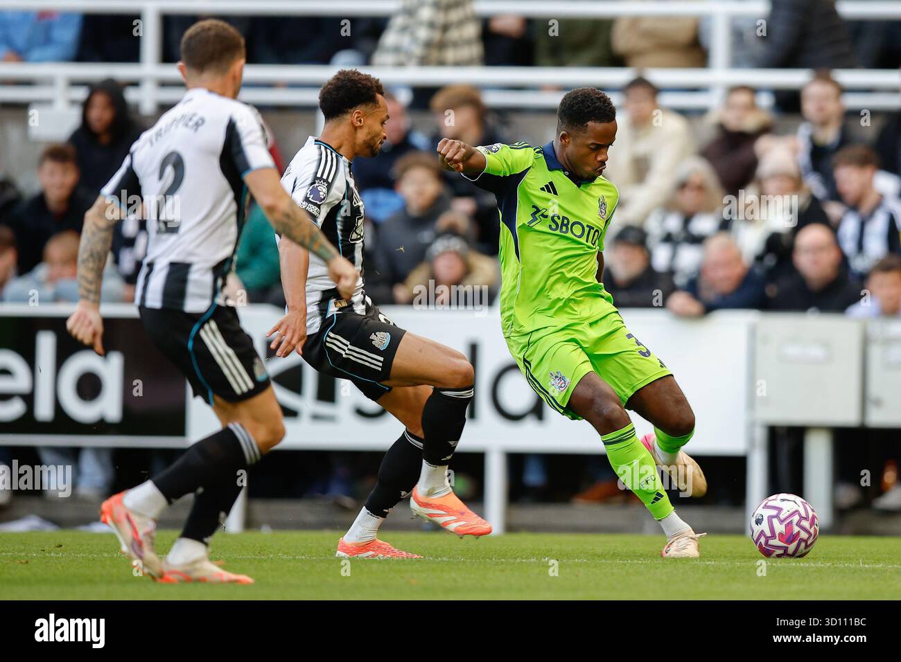 25th October 2025; St James Park, Newcastle, England; Premier League ...