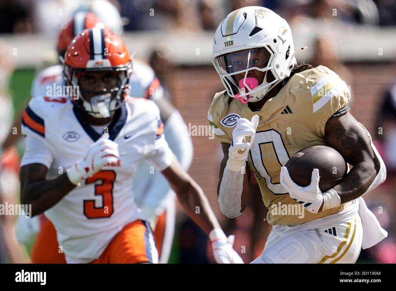 Georgia Tech running back Malachi Hosley (0) runs against Syracuse ...