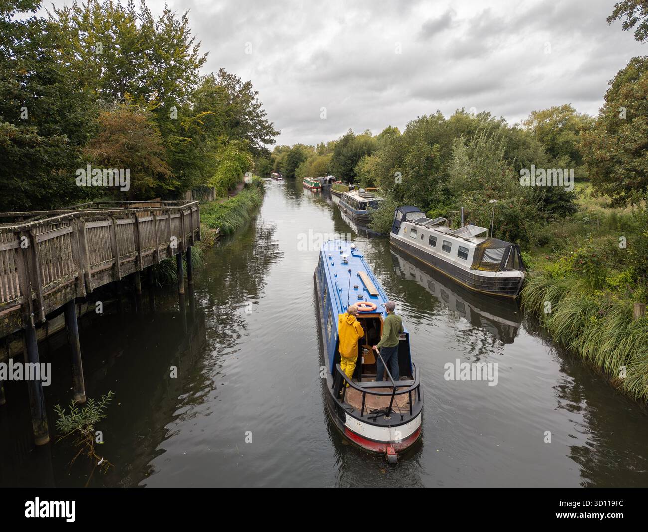 Canal narrowboat kennet avon hi-res stock photography and images - Alamy